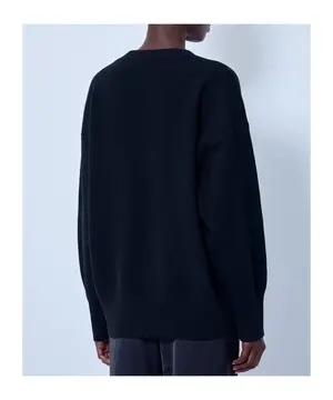 RÓHE Classic V-neck Knitted Sweater