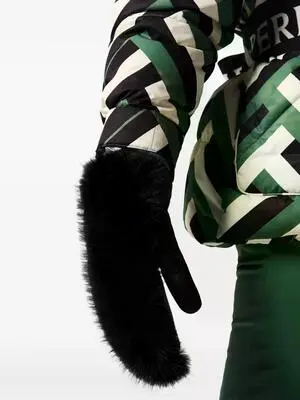 Perfect Moment Fur Star-embroidered Gloves