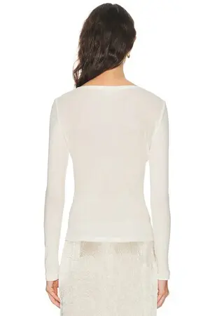 GRLFRND Sheer V-neck Tee In Cream