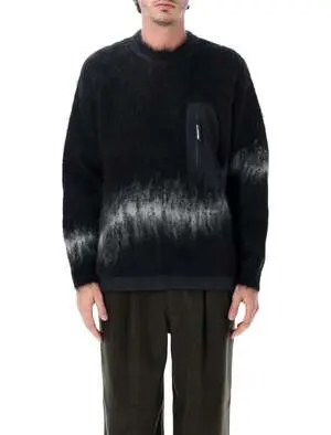 AND WANDER Fuzzy Knit Pullover Sweater With Zip Chest Pocket - Nero