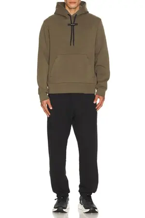 On Focus Tech Hoodie In Brown