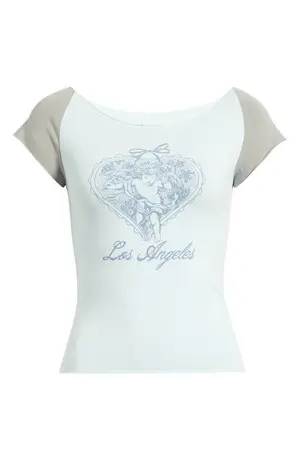 VINYL ICONS Graphic Baby Tee