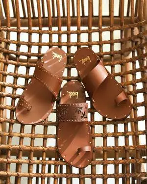 Beek Finch Leather Toe-ring Sandal