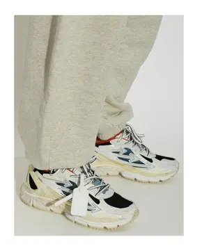 Off-White Round-toe Sneakers