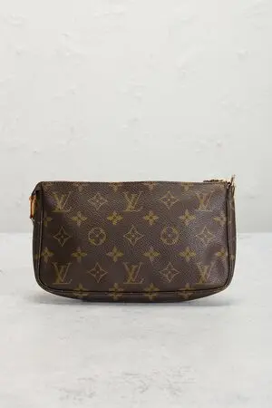 LOUIS VUITTON Monogram Pochette Accessoires Shoulder Bag