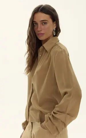 CURATORIA Azabache Silk Shirt
