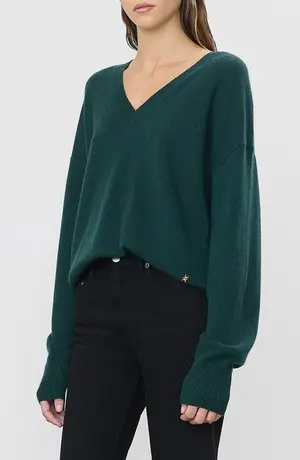 Eterne Marcel V-neck Cashmere Blend Sweater