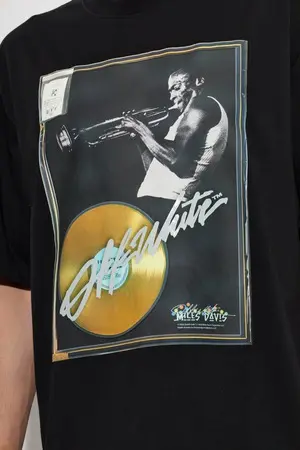 Off-White Printed T-shirt