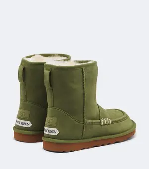 JW Anderson X Ugg Shearling-lined Suede Ankle Boots - Green