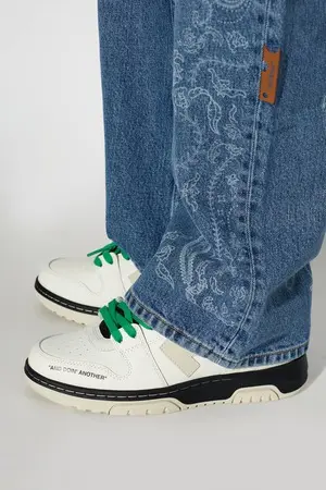Off-White Ooo Miles Davis’ Sneakers