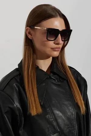 Victoria Beckham Oversized Rectangular Sunglasses With Slightly Rounded Corners