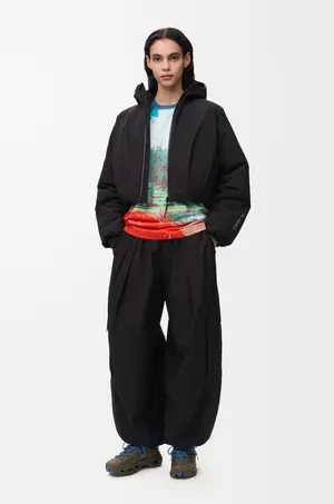 Loewe Cropped Puffer Jacket In Technical Shell - Black