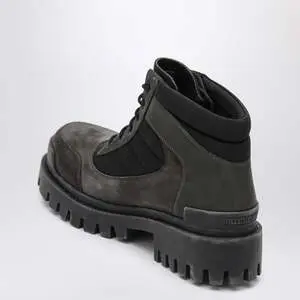Balenciaga Combat Strike Low Lace-up Suede Boots /black