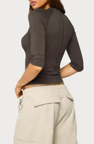 EDIKTED Agnez Three-quarter Sleeve Raglan Top - Brown