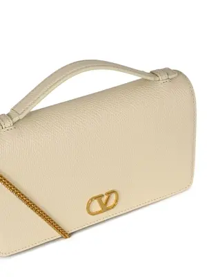 Valentino Garavani Wallet W/strap | Vlogo Signature | Vit. Soft Grain/a.brass Logo