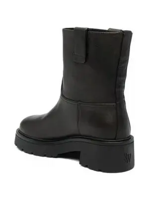 STUART WEITZMAN Grained Leather Boots