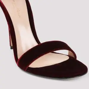 GIANVITO ROSSI Portofino 105 Pumps