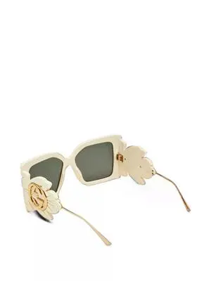 Gucci Leaf Motif Oversized Sunglasses