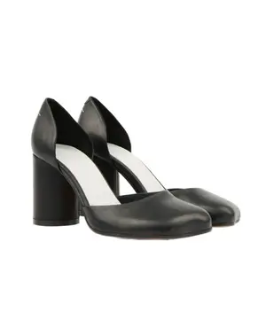 MAISON MARGIELA Court Asymmetric Toe Pumps - Black