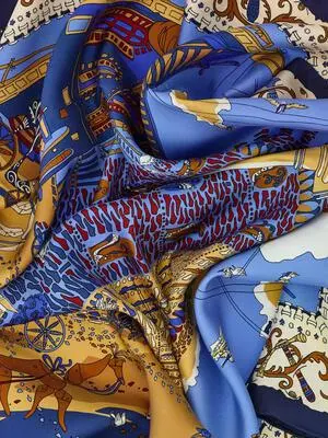 FERRAGAMO Palazzo Spini Feroni Print Silk Scarf