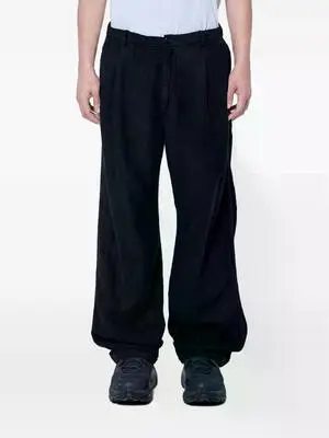 MOOS STUDIO Pleated Wide-leg Trousers