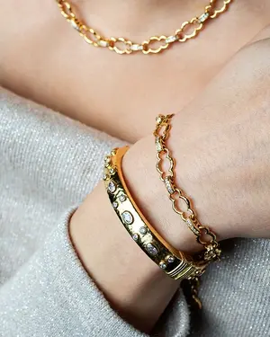 CAPUCINE DE WULF Maharani Cubic Zirconia Bangle Bracelet