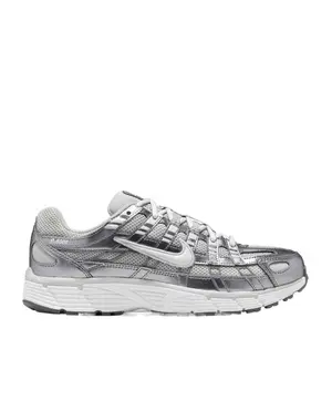 Nike Lightweight And Breathable Sports Shoes