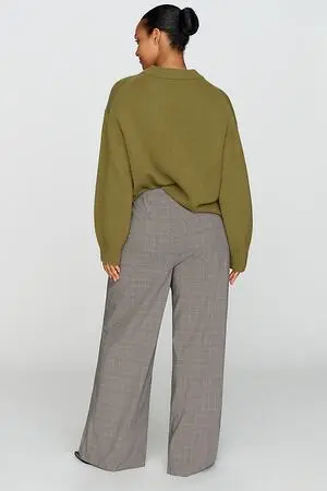Good American Plus The Pull On Trousers Pants