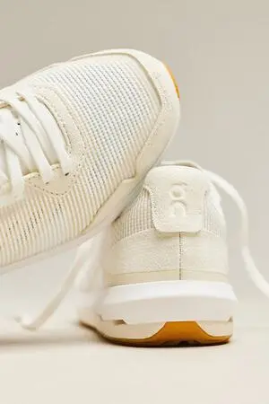 On Cloud Muse Sneakers - White  Dew