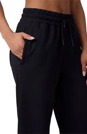 FABLETICS The Go-to Sweatpant - Black