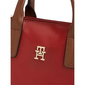 Tommy Hilfiger Lightweight Practical Crossbody Bag