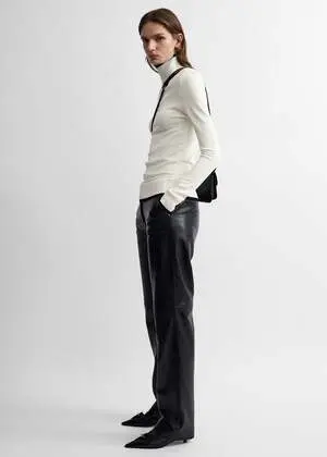 TOTEME Fitted Ribbed Top Off