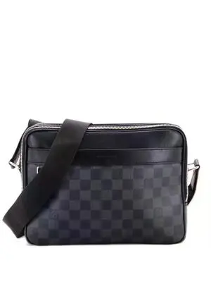 LOUIS VUITTON Trocadero Nm Messenger Damier Graphite Pm Crossbody Bag - Black