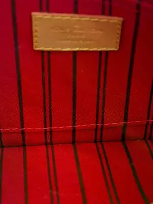 LOUIS VUITTON 2016 Monogram Neverfull Pochette Pouch