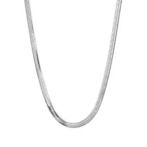 OUTRAGE LONDON Herringbone Chain Necklace - Silver
