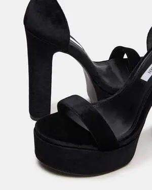 Steve Madden Giada Block Heels