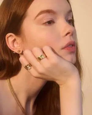 Lady Grey Cubic Zirconia Wade Ring