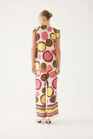 EXQUISE Oversized Sleeveless Shirt