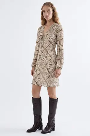 EXQUISE Elasticated Sleeve V Neck Lined Dress
