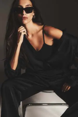 Alo Yoga Satin Smooth Talker Button Up Top - Black