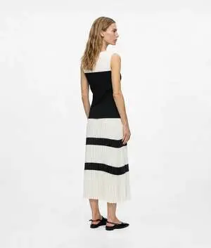 Karl Lagerfeld Color-block Pleated Dress