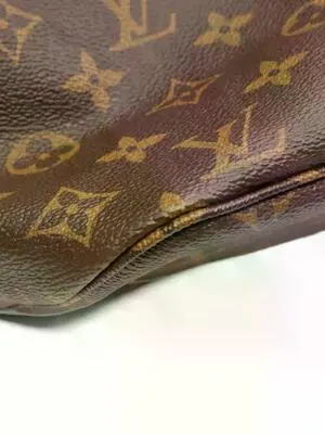 LOUIS VUITTON 2011 Mm Neverfull Monogram Tote Bag
