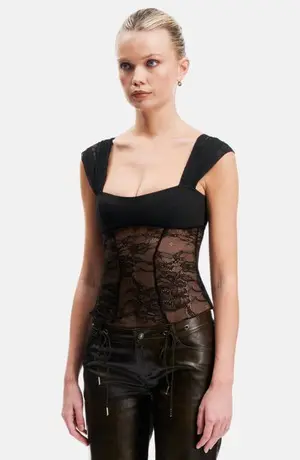 OW Vilda Lace Top