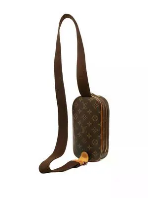 LOUIS VUITTON 2005 Monogram Pochette Gange Crossbody Bag