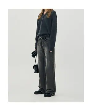 LOW CLASSIC Long-sleeve Collared Knit Top