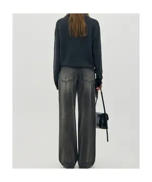 LOW CLASSIC Long-sleeve Collared Knit Top