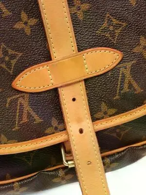 LOUIS VUITTON 2008 Saumur 30 Monogram Crossbody Bag