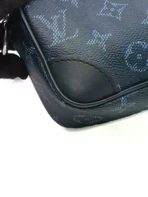 LOUIS VUITTON Heritage Trocadero Monogram Messenger Bag