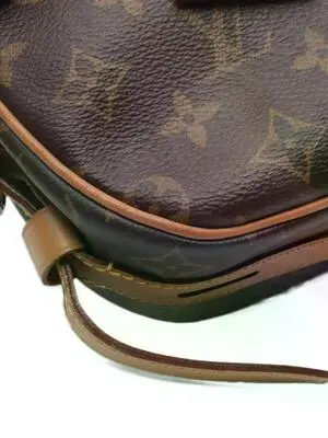LOUIS VUITTON 2020 Mm Boîte Chapeau Supple Monogram Shoulder Bag