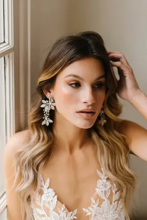 POPPY LANE Magnolia Bridal Earrings